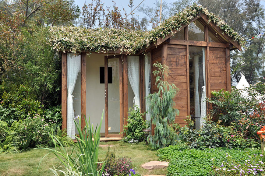 25 Amazing Buildings with Green Roof Designs (PICTURES)